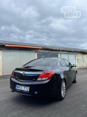 Black Opel Insignia 2009 in Kaunas, with an engine capacity of 2.00 L and mileage of 261 thousand km for 3600 €, photo 4 on AUTOMOTO.COM.LV