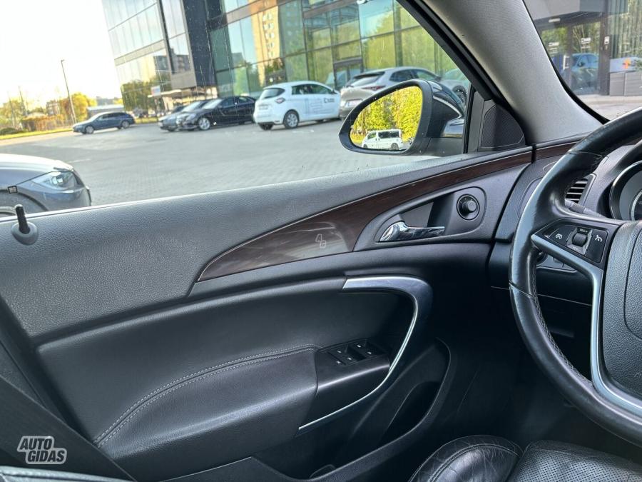Black Opel Insignia 2009 in Kaunas, with an engine capacity of 2.00 L and mileage of 261 thousand km for 3600 €, photo 17 on AUTOMOTO.COM.LV