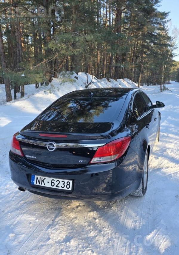Melns Opel Insignia 2009 Rīga, ar dzinēja tilpumu 2.00 L un nobraukumu 252 tūkst. km par 3650 €, foto 1 vietnē AUTOMOTO.COM.LV