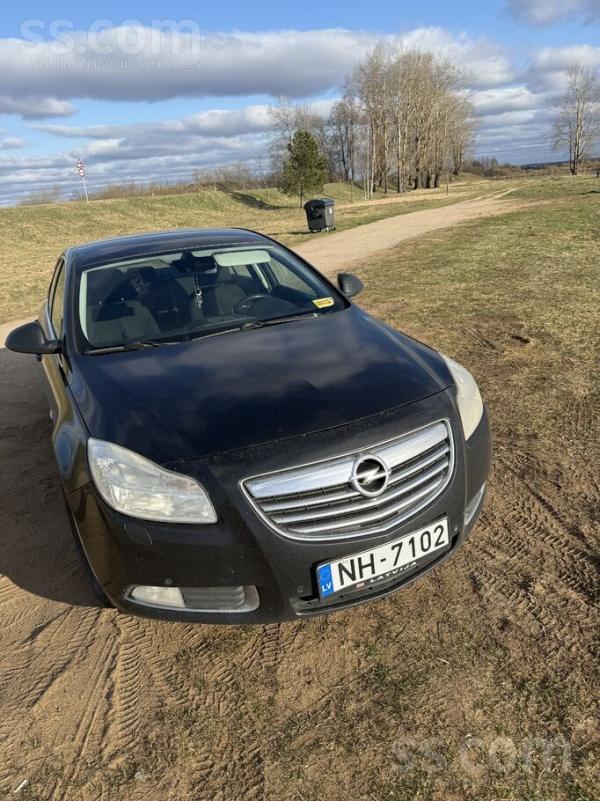 Melns Opel Insignia 2009 Daugavpils, ar dzinēja tilpumu 2.00 L un nobraukumu 250 tūkst. km par 2800 €, foto 1 vietnē AUTOMOTO.COM.LV