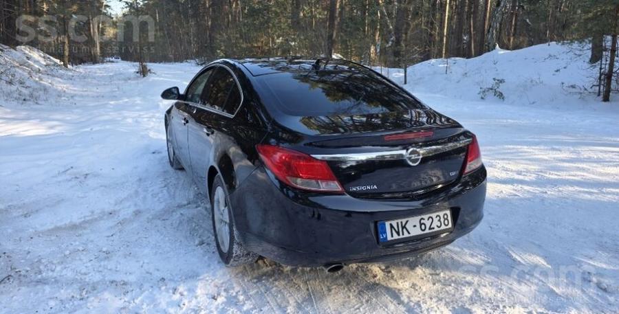 Melns Opel Insignia 2009 Rīga, ar dzinēja tilpumu 2.00 L un nobraukumu 252 tūkst. km par 3100 €, foto 9 vietnē AUTOMOTO.COM.LV