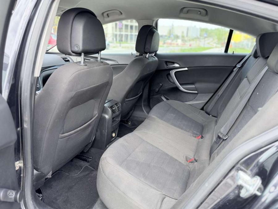 Melns Opel Insignia 2009 Viļņa, ar dzinēja tilpumu 1.96 L un nobraukumu 344 tūkst. km par 1999 €, foto 10 vietnē AUTOMOTO.COM.LV