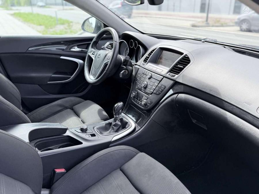 Melns Opel Insignia 2009 Viļņa, ar dzinēja tilpumu 1.96 L un nobraukumu 344 tūkst. km par 1999 €, foto 12 vietnē AUTOMOTO.COM.LV