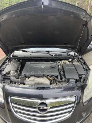 Black Opel Insignia 2009 in Druskininkai, with an engine capacity of 1.96 L and mileage of 233 thousand km for 2990 €, photo 22 on AUTOMOTO.COM.LV