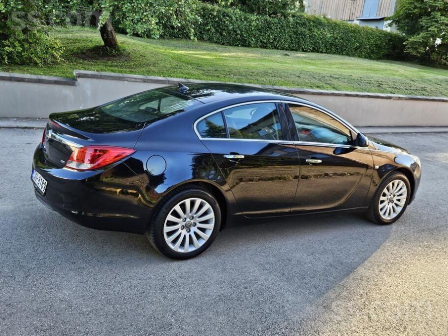 Melns Opel Insignia 2009 Jēkabpils, ar dzinēja tilpumu 2.00 L un nobraukumu 305 tūkst. km par 4790 €, foto 8 vietnē AUTOMOTO.COM.LV
