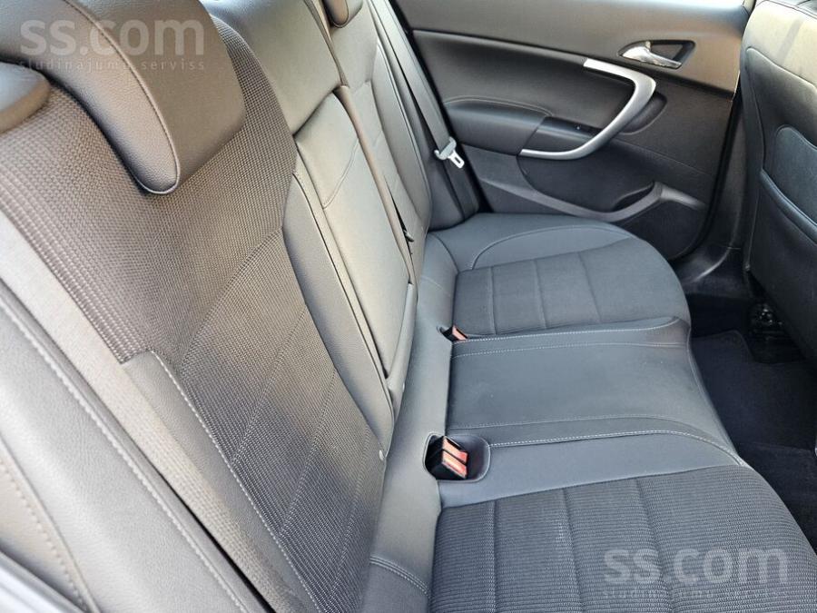 Melns Opel Insignia 2009 Jēkabpils, ar dzinēja tilpumu 2.00 L un nobraukumu 305 tūkst. km par 4790 €, foto 19 vietnē AUTOMOTO.COM.LV