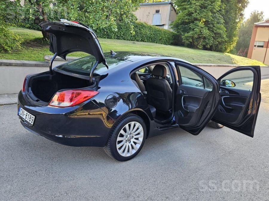 Melns Opel Insignia 2009 Jēkabpils, ar dzinēja tilpumu 2.00 L un nobraukumu 305 tūkst. km par 4790 €, foto 23 vietnē AUTOMOTO.COM.LV