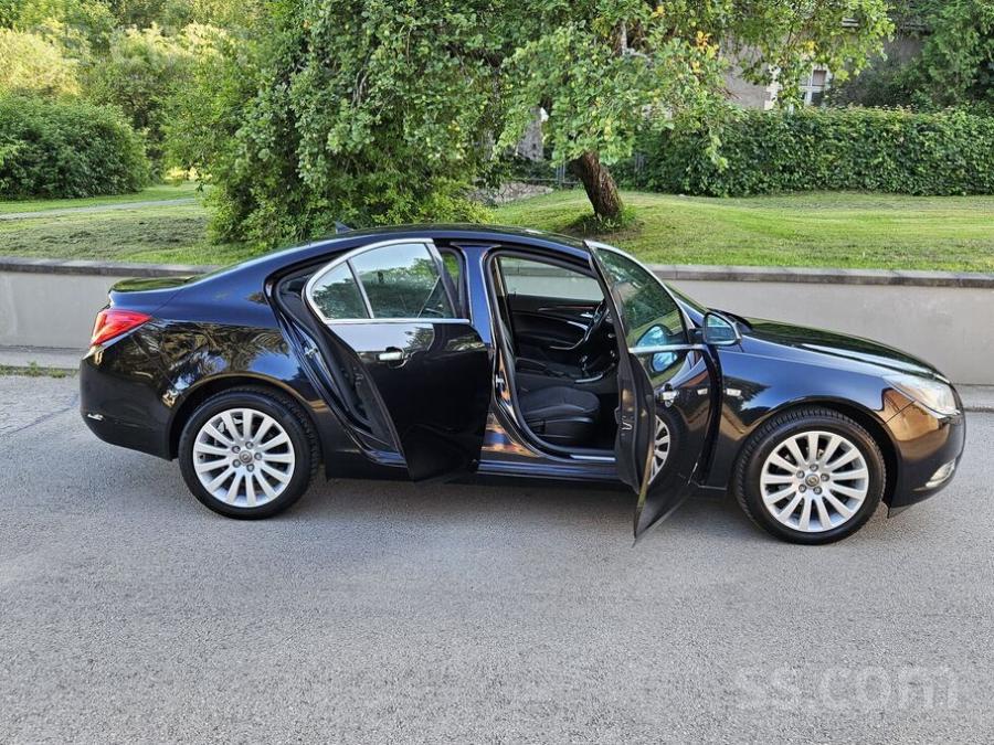 Melns Opel Insignia 2009 Jēkabpils, ar dzinēja tilpumu 2.00 L un nobraukumu 305 tūkst. km par 4790 €, foto 24 vietnē AUTOMOTO.COM.LV