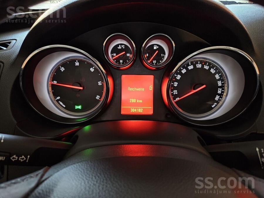 Melns Opel Insignia 2009 Jēkabpils, ar dzinēja tilpumu 2.00 L un nobraukumu 305 tūkst. km par 4790 €, foto 30 vietnē AUTOMOTO.COM.LV