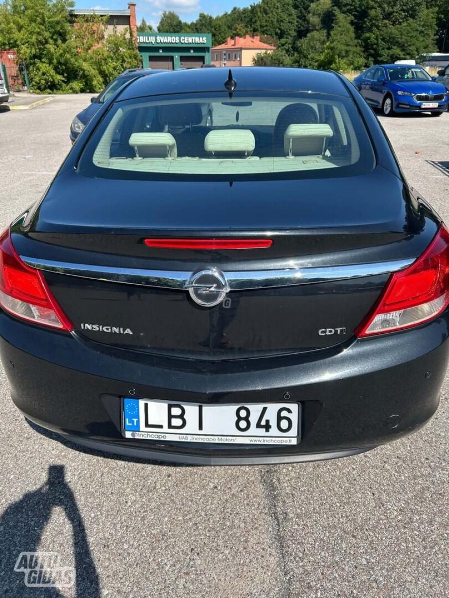 Black Opel Insignia 2009 in Klaipeda, with an engine capacity of 2.00 L and mileage of 186 thousand km for 3700 €, photo 3 on AUTOMOTO.COM.LV