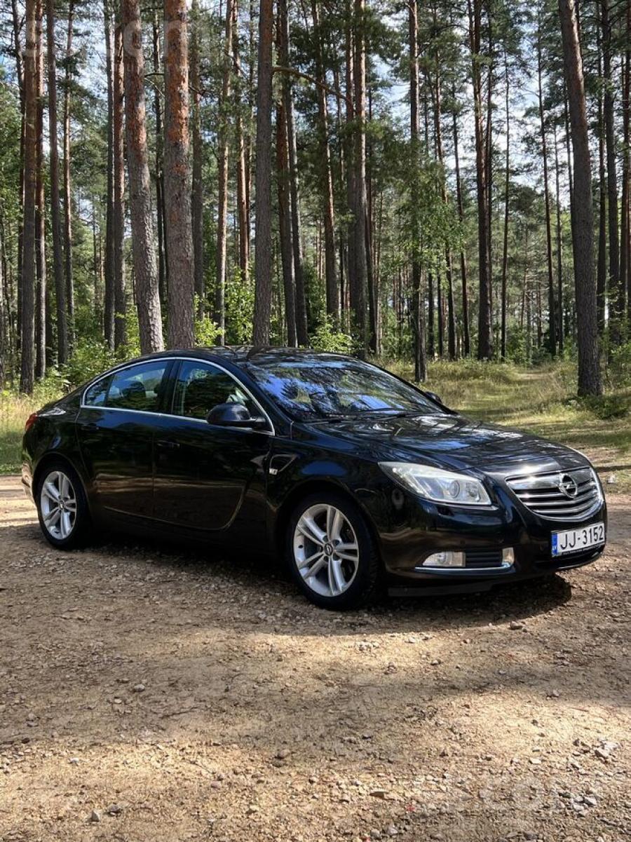 Melns Opel Insignia 2009 Rīga, ar dzinēja tilpumu 2.00 L un nobraukumu 281 tūkst. km par 2250 €, foto 1 vietnē AUTOMOTO.COM.LV