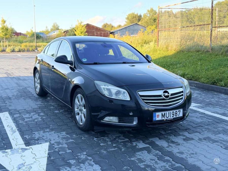 Melns Opel Insignia 2009 Viļņa, ar dzinēja tilpumu 1.96 L un nobraukumu 344 tūkst. km par 1900 €, foto 3 vietnē AUTOMOTO.COM.LV