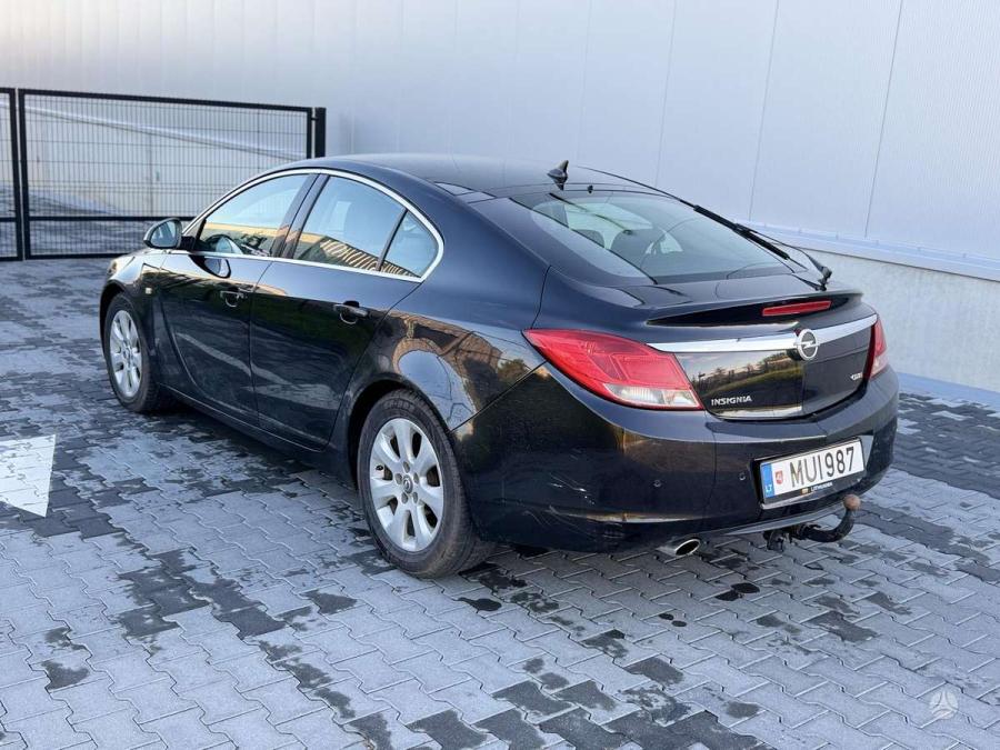 Melns Opel Insignia 2009 Viļņa, ar dzinēja tilpumu 1.96 L un nobraukumu 344 tūkst. km par 1900 €, foto 5 vietnē AUTOMOTO.COM.LV
