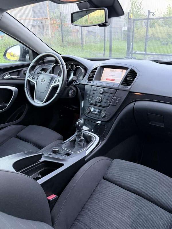 Melns Opel Insignia 2009 Viļņa, ar dzinēja tilpumu 1.96 L un nobraukumu 344 tūkst. km par 1900 €, foto 10 vietnē AUTOMOTO.COM.LV