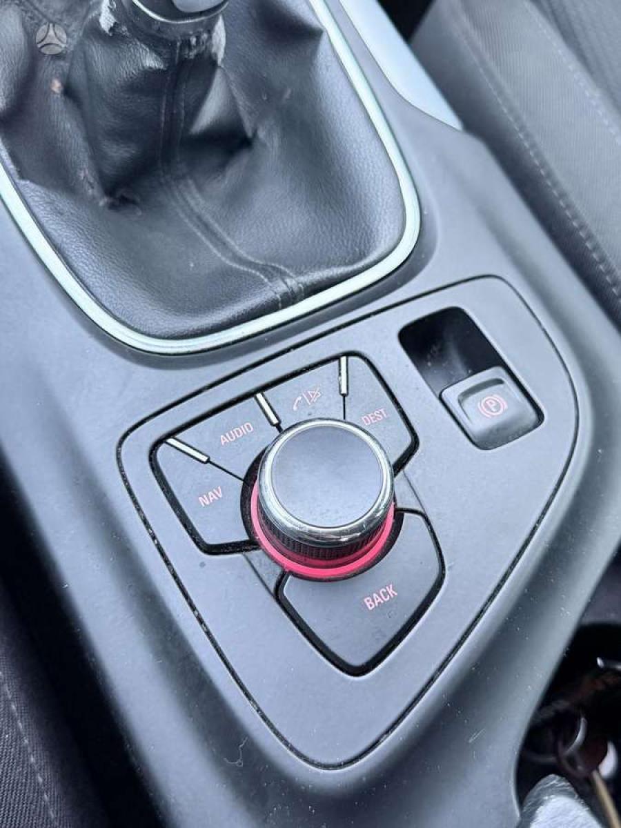 Melns Opel Insignia 2009 Viļņa, ar dzinēja tilpumu 1.96 L un nobraukumu 344 tūkst. km par 1900 €, foto 12 vietnē AUTOMOTO.COM.LV