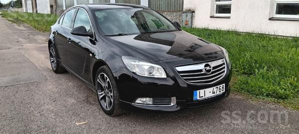 Black Opel Insignia 2009 in Jelgava, with an engine capacity of 2.00 L and mileage of 0 thousand km for 2650 €, photo 7 on AUTOMOTO.COM.LV