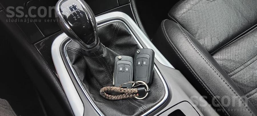 Melns Opel Insignia 2009 Jelgava, ar dzinēja tilpumu 2.00 L un nobraukumu 0 tūkst. km par 2650 €, foto 23 vietnē AUTOMOTO.COM.LV
