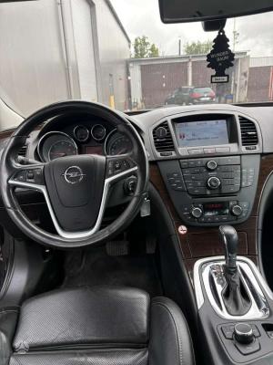 Melns Opel Insignia 2009 Marijampole, ar dzinēja tilpumu 1.96 L un nobraukumu 250 tūkst. km par 3100 €, foto 3 vietnē AUTOMOTO.COM.LV