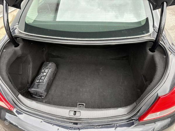 Opel Insignia 2009 Marijampole vietnē Melns Opel Insignia 2009 Marijampole, ar dzinēja tilpumu 1.96 L un nobraukumu 250 tūkst. km par 3100 €, foto 7 vietnē AUTOMOTO.COM.LV