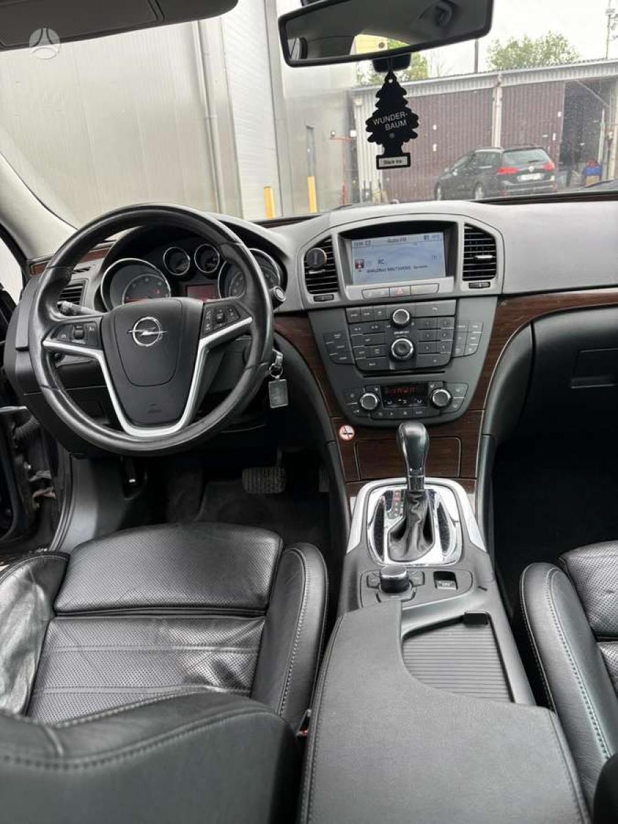 Melns Opel Insignia 2009 Marijampole, ar dzinēja tilpumu 1.96 L un nobraukumu 250 tūkst. km par 3100 €, foto 13 vietnē AUTOMOTO.COM.LV