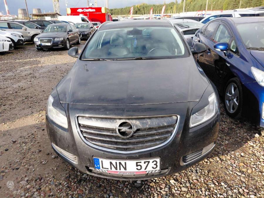 Melns Opel Insignia 2010 Viļņa, ar dzinēja tilpumu 1.96 L un nobraukumu 354 tūkst. km par 2000 €, foto 2 vietnē AUTOMOTO.COM.LV