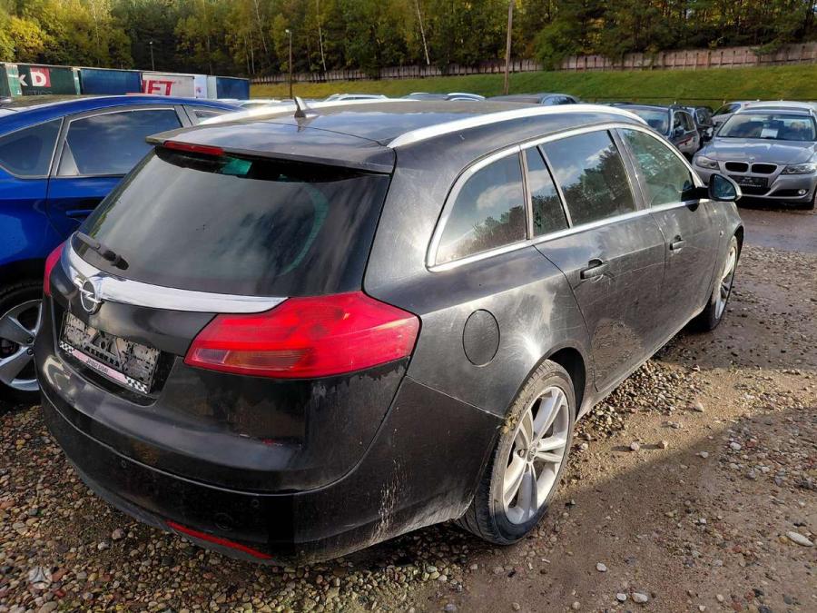 Melns Opel Insignia 2010 Viļņa, ar dzinēja tilpumu 1.96 L un nobraukumu 354 tūkst. km par 2000 €, foto 6 vietnē AUTOMOTO.COM.LV