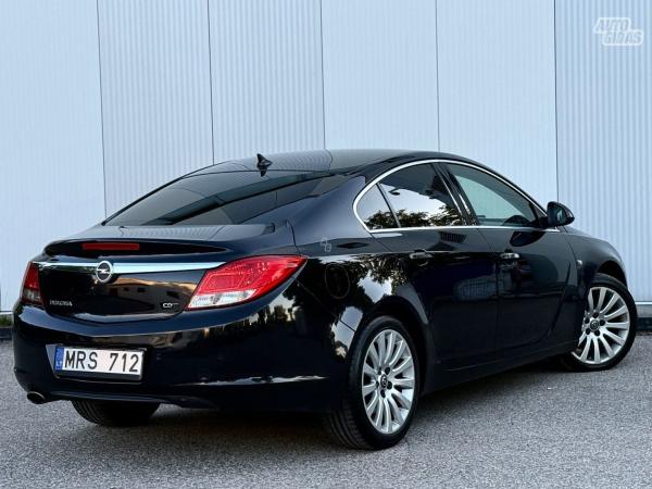 Black Opel Insignia 2010 in Kaunas, with an engine capacity of 2.00 L and mileage of 253 thousand km for 4000 €, photo 3 on AUTOMOTO.COM.LV