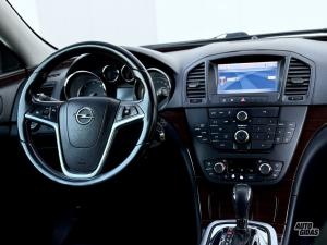 Black Opel Insignia 2010 in Kaunas, with an engine capacity of 2.00 L and mileage of 253 thousand km for 4000 €, photo 16 on AUTOMOTO.COM.LV