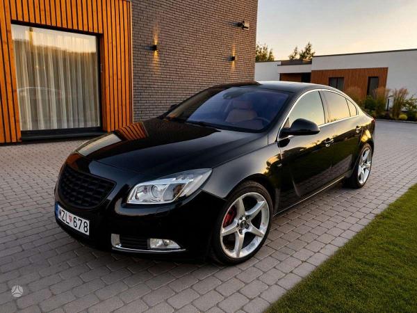 Black Opel Insignia 2010 in Klaipeda, with an engine capacity of 1.96 L and mileage of 288 thousand km for 5000 €, photo 4 on AUTOMOTO.COM.LV