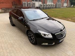 Black Opel Insignia 2010 in Vilnius, with an engine capacity of 2.00 L and mileage of 0 thousand km for 3600 €, photo 8 on AUTOMOTO.COM.LV