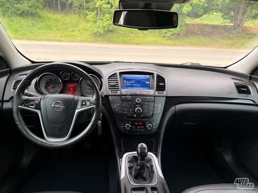 Black Opel Insignia 2010 in Vilnius, with an engine capacity of 2.00 L and mileage of 0 thousand km for 3600 €, photo 12 on AUTOMOTO.COM.LV