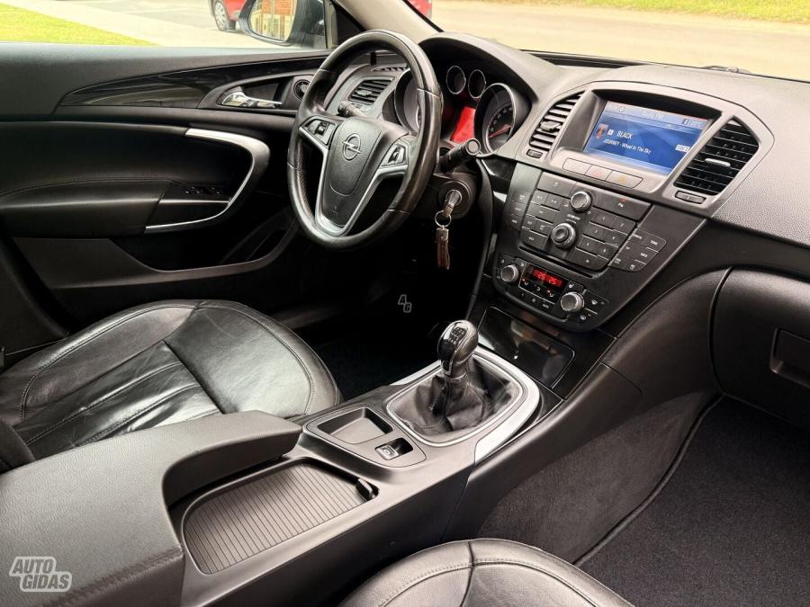 Black Opel Insignia 2010 in Vilnius, with an engine capacity of 2.00 L and mileage of 0 thousand km for 3600 €, photo 14 on AUTOMOTO.COM.LV
