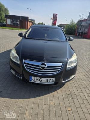 Black Opel Insignia 2010 in Lazdijai, with an engine capacity of 2.00 L and mileage of 292 thousand km for 2600 €, photo  on AUTOMOTO.COM.LV
