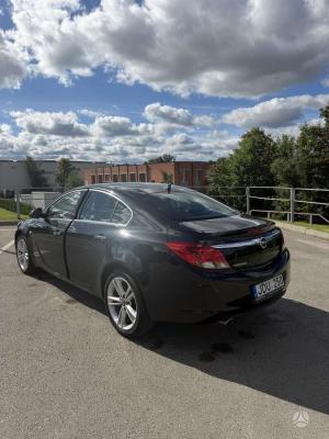 Melns Opel Insignia 2010 Šauļi, ar dzinēja tilpumu 1.96 L un nobraukumu 234 tūkst. km par 2800 €, foto 5 vietnē AUTOMOTO.COM.LV