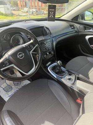 Melns Opel Insignia 2010 Šauļi, ar dzinēja tilpumu 1.96 L un nobraukumu 234 tūkst. km par 2800 €, foto 9 vietnē AUTOMOTO.COM.LV