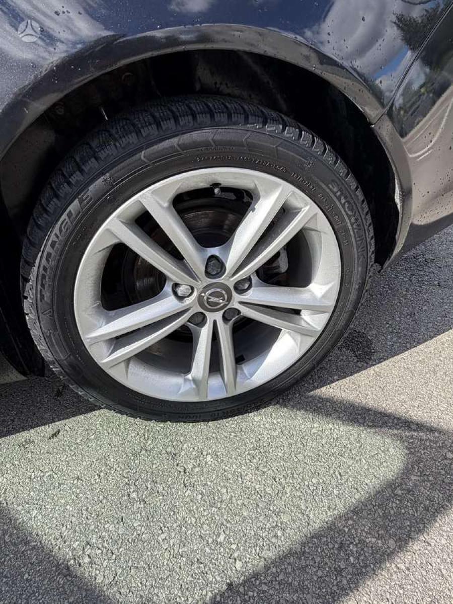 Melns Opel Insignia 2010 Šauļi, ar dzinēja tilpumu 1.96 L un nobraukumu 234 tūkst. km par 2800 €, foto 13 vietnē AUTOMOTO.COM.LV