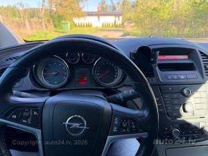 Melns Opel Insignia 2011 Tallina, ar dzinēja tilpumu 1.60 L un nobraukumu 193 tūkst. km par 2300 €, foto 14 vietnē AUTOMOTO.COM.LV