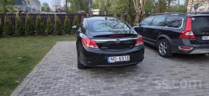 Black Opel Insignia 2011 in Jurmala, with an engine capacity of 2.00 L and mileage of 286 thousand km for 2300 €, photo 1 on AUTOMOTO.COM.LV