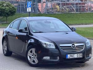 Black Opel Insignia 2011 in Kaunas, with an engine capacity of 1.96 L and mileage of 300 thousand km for 2500 €, photo 6 on AUTOMOTO.COM.LV