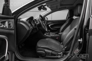 Black Opel Insignia 2011 in Riga, with an engine capacity of 2.00 L and mileage of 328 thousand km for 3250 €, photo 9 on AUTOMOTO.COM.LV