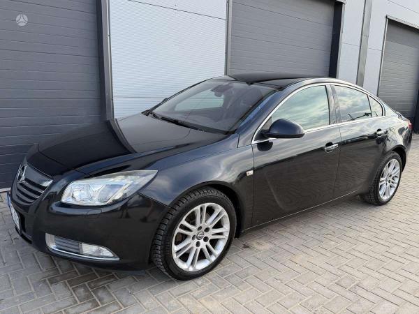 Black Opel Insignia 2011 in Vilnius, with an engine capacity of 1.96 L and mileage of 187 thousand km for 1850 €, photo 1 on AUTOMOTO.COM.LV
