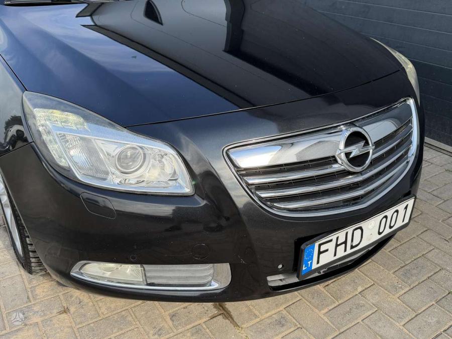 Black Opel Insignia 2011 in Vilnius, with an engine capacity of 1.96 L and mileage of 187 thousand km for 1850 €, photo 10 on AUTOMOTO.COM.LV