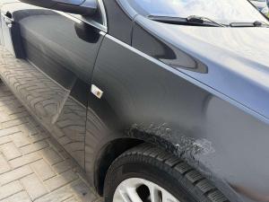 Black Opel Insignia 2011 in Vilnius, with an engine capacity of 1.96 L and mileage of 187 thousand km for 1850 €, photo 13 on AUTOMOTO.COM.LV