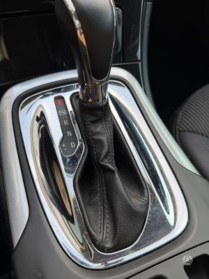 Black Opel Insignia 2011 in Vilnius, with an engine capacity of 1.96 L and mileage of 187 thousand km for 1850 €, photo 26 on AUTOMOTO.COM.LV