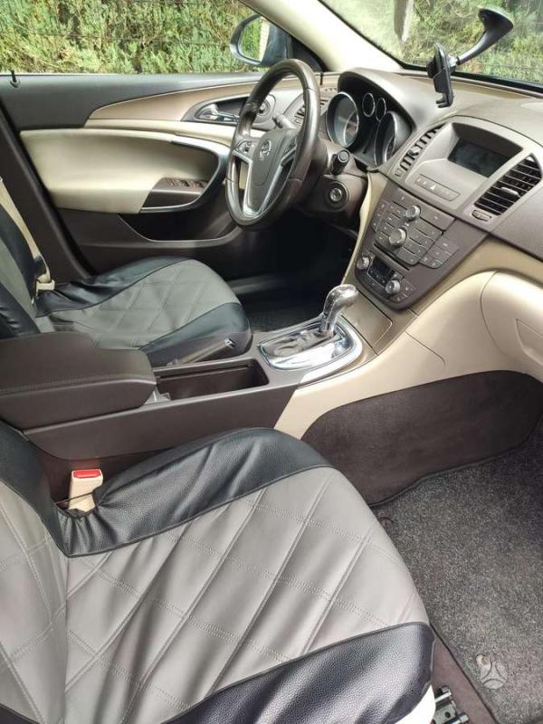 Melns Opel Insignia 2011 Kauņa, ar dzinēja tilpumu 1.96 L un nobraukumu 230 tūkst. km par 3800 €, foto 4 vietnē AUTOMOTO.COM.LV