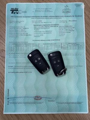 Black Opel Insignia 2011 in Mazeikiai, with an engine capacity of 1.96 L and mileage of 263 thousand km for 4499 €, photo 13 on AUTOMOTO.COM.LV