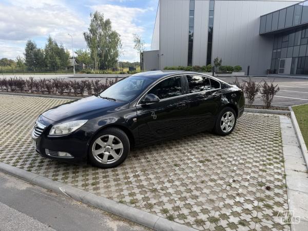 Opel Insignia 2011 in Kaunas on AUTOMOTO.COM.LV Black Opel Insignia 2011 in Kaunas, with an engine capacity of 2.00 L and mileage of 310 thousand km for 1990 β¬, photo 6 on AUTOMOTO.COM.LV