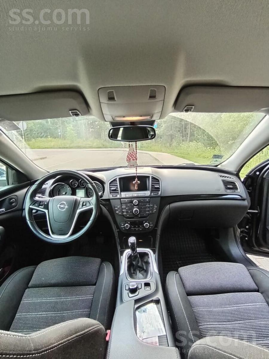 Melns Opel Insignia 2011 Liepāja, ar dzinēja tilpumu 2.00 L un nobraukumu 220 tūkst. km par 3300 €, foto 9 vietnē AUTOMOTO.COM.LV