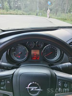 Melns Opel Insignia 2011 Liepāja, ar dzinēja tilpumu 2.00 L un nobraukumu 220 tūkst. km par 3300 €, foto 10 vietnē AUTOMOTO.COM.LV
