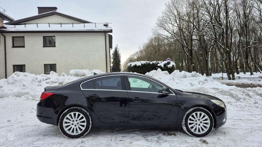 Melns Opel Insignia 2012 Klaipėda, ar dzinēja tilpumu 2.38 L un nobraukumu 282 tūkst. km par 2999 €, foto 5 vietnē AUTOMOTO.COM.LV